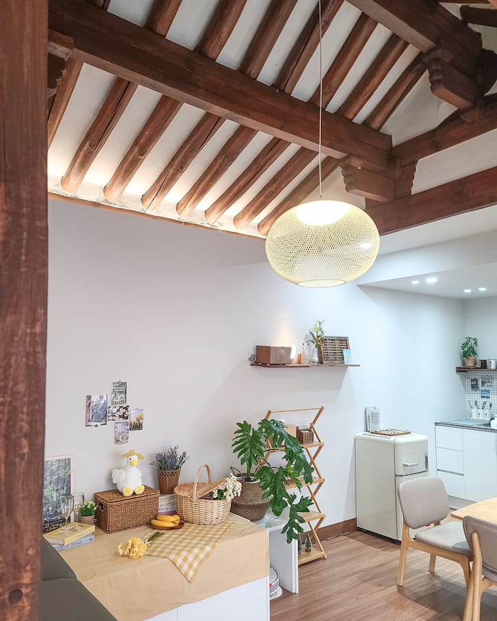 108한옥 에헴 2~3인실 실내자쿠지 한옥 독채 - 선주원남동