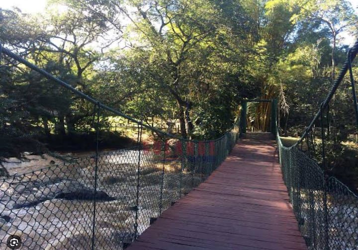 “Refúgio Em Meio A Natureza - Amparo