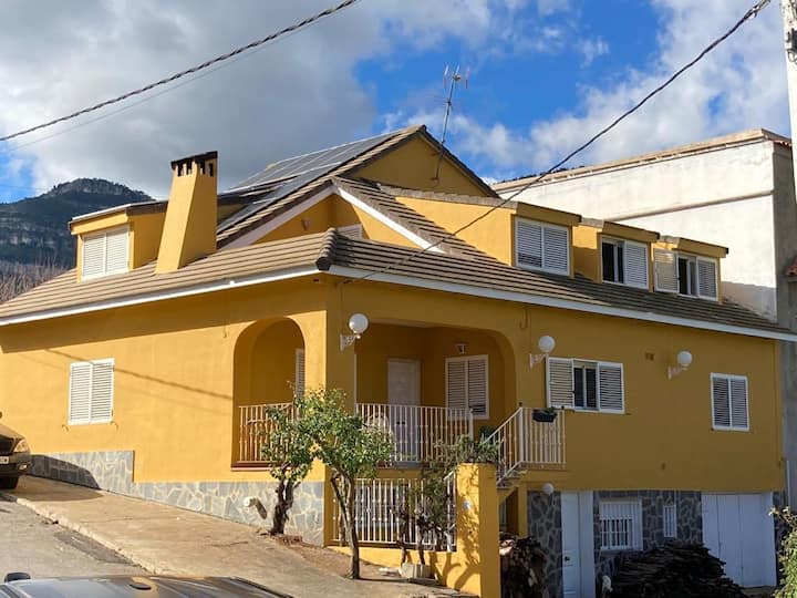 Casa Rural En Plena Naturaleza - Requena, España