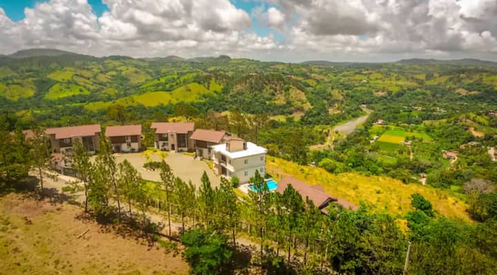 Vista Balcón (Hacienda Completa) - Jarabacoa
