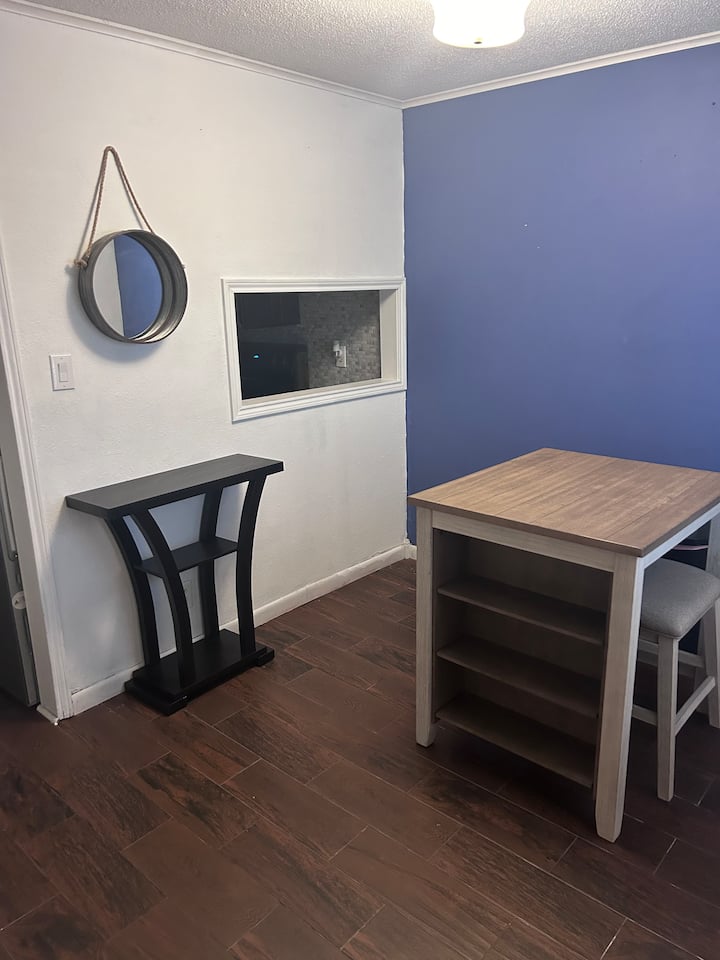 Downtown Lake Charles Apartment - Lake Charles, LA