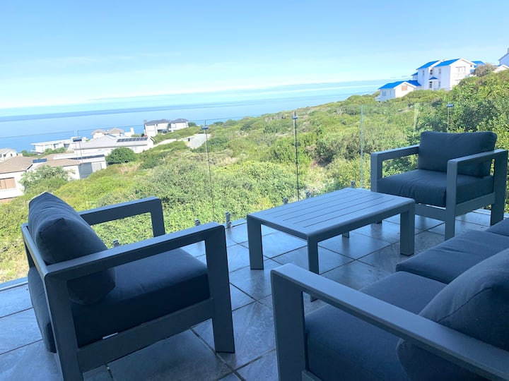 Homely Holiday Home Fynbos Pinnacle - Mossel Bay