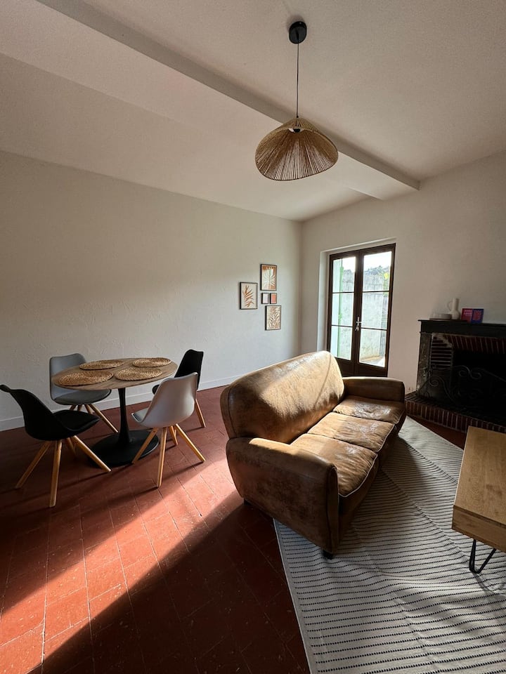 Charmante Maison De Ville Laval - Laval, France