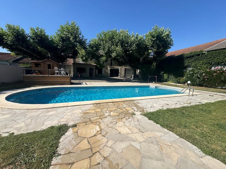 Chez Zette Et Michel, Mas 12 Couchages  Piscine - Avignon