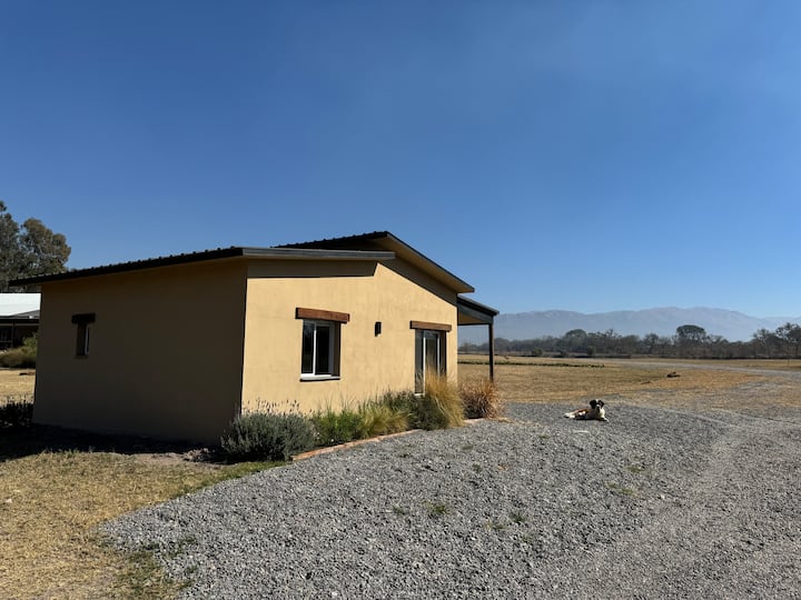 El Campo Cerca De La Ciudad - Rosario de Lerma