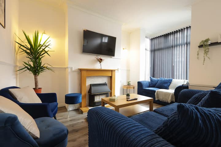 Cosy 4 Bdr House, Near City, Pet Friendly, Fits 8 - Leeds