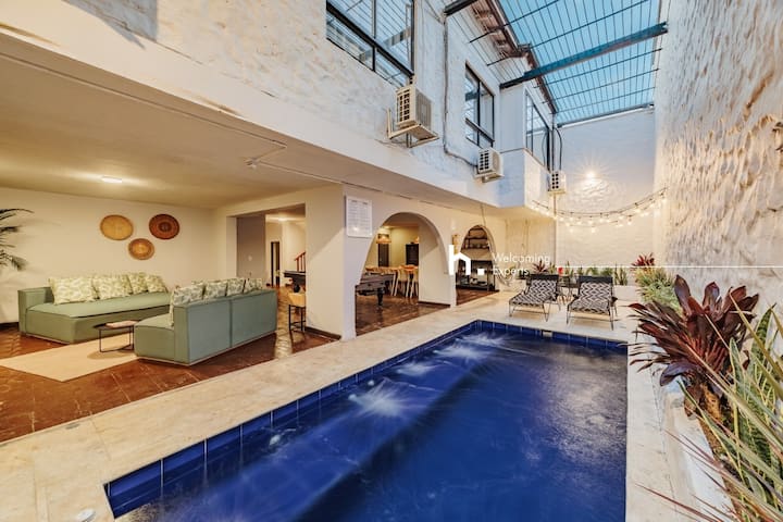 Provenza Mansion With Heated Pool - Medellín