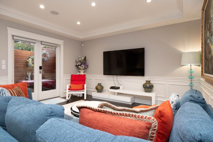 Cozy 2br Dunbar Home Near Ubc & Kits Beach - Vancouver