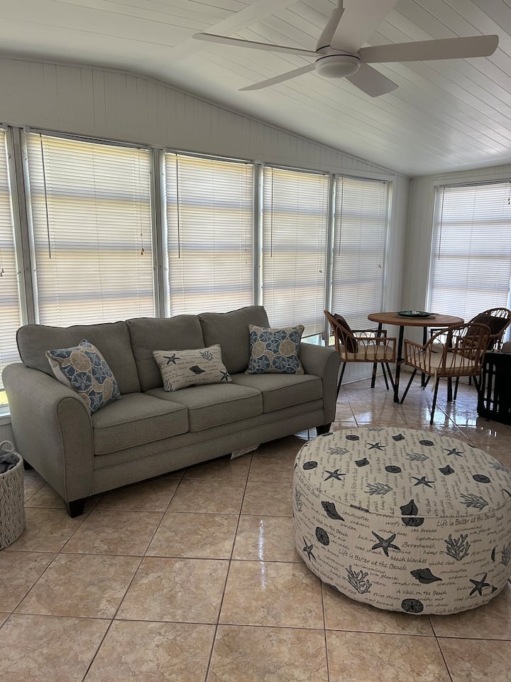 Charming Mobile Home In The Florida Keys - Key Largo, FL