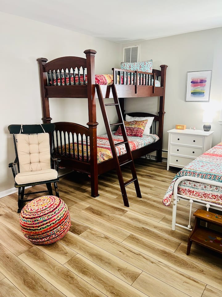 Beach Block And Newly Renovated 1st Floor! - Brigantine, NJ