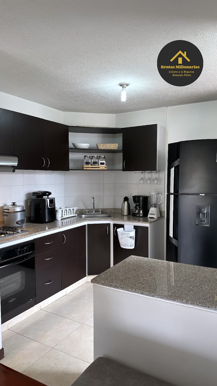 Frente A Jardín Plaza Y Clínica Valle Del Lili. - Cali