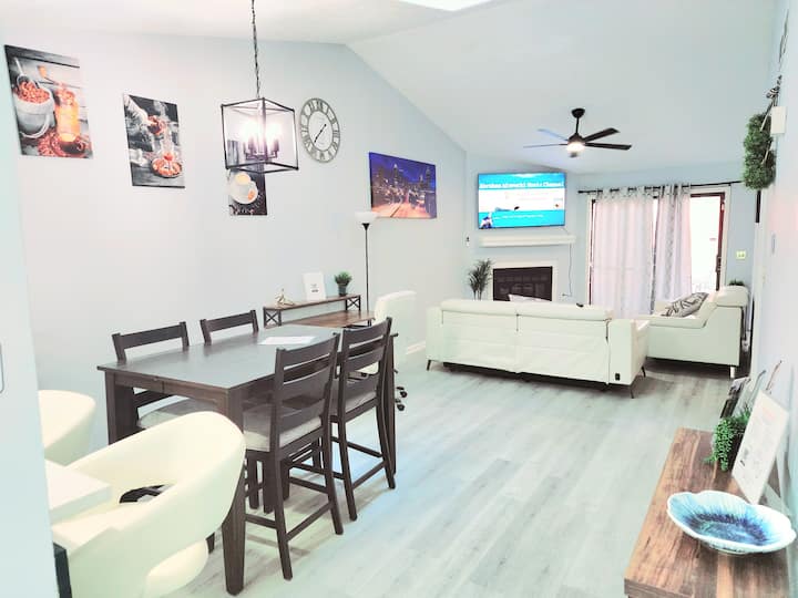 Entire House Clean And Modern - Lithonia, GA