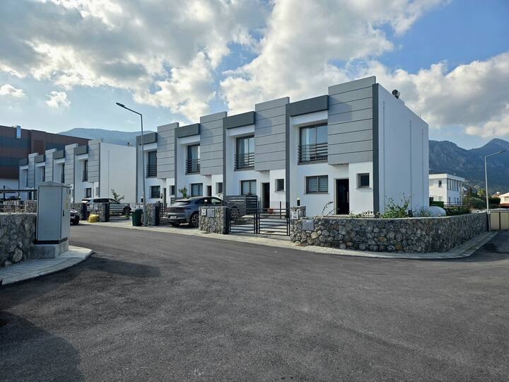 Villa West Park, Two Bedrooms, Two Floor Townhouse - Nordzypern