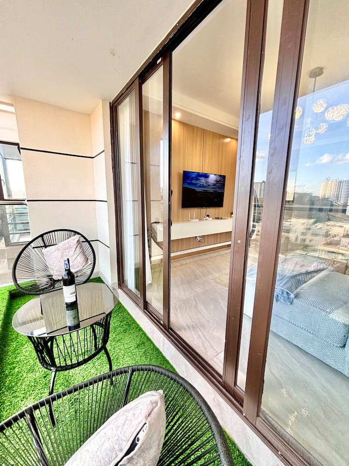 Luxe 2bd Home/4ktv, 5g, Washer, Netflix, Prime - Kenya