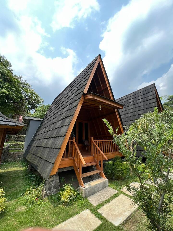 Villa De Gema Cabin D - Sukabumi