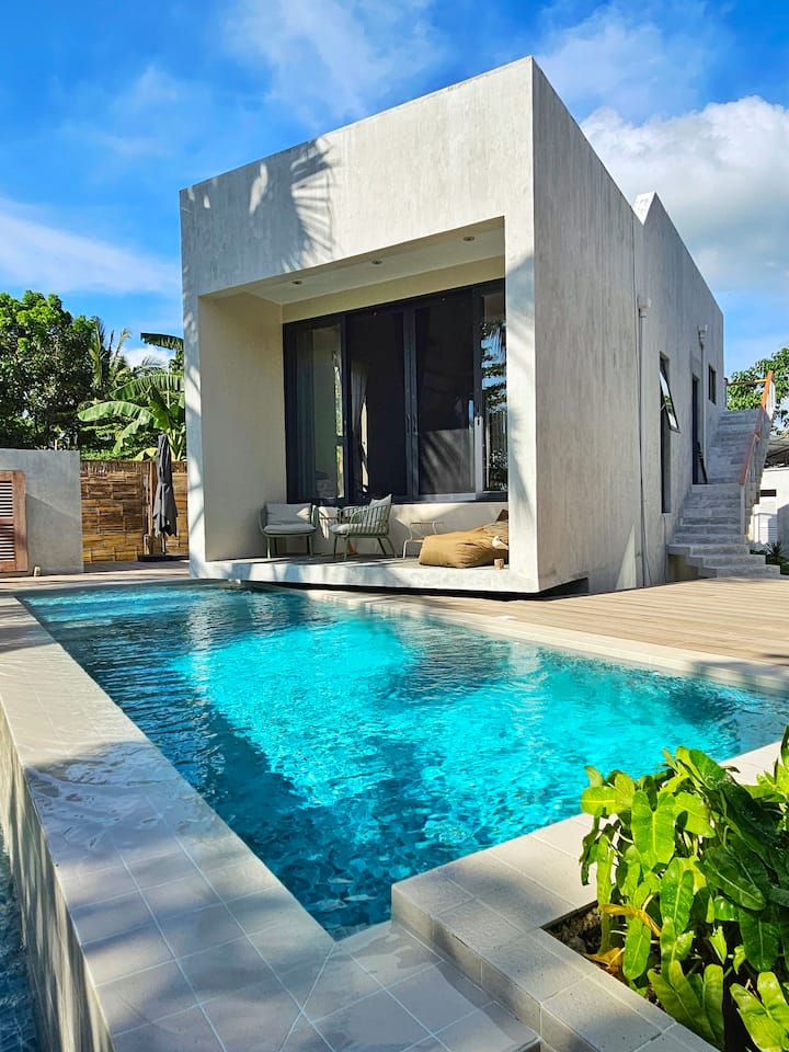 Tropical Nordic Pool Villa (Villa Cuyo)
In Palawan - San Vicente