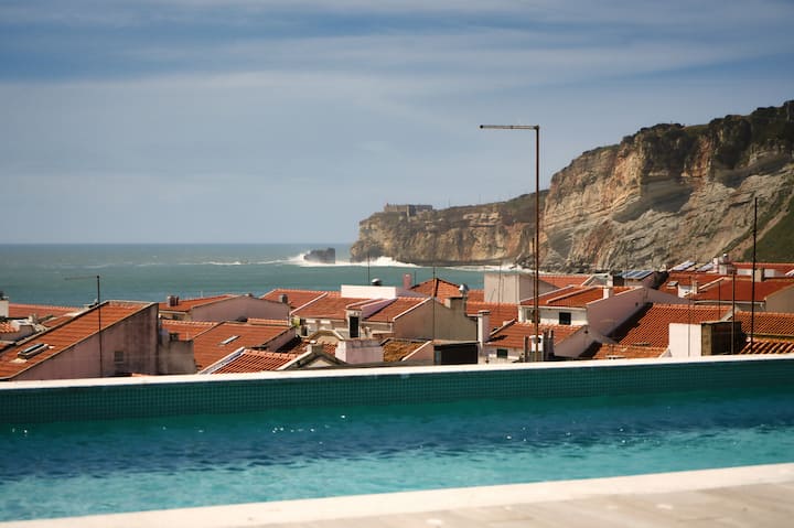 Nina Da Nazare - Nazaré