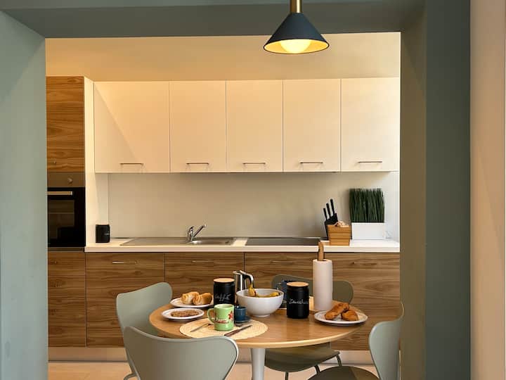 (Centro) Monolocale A 100m Da Porta Nuova+ Balcone - Turim