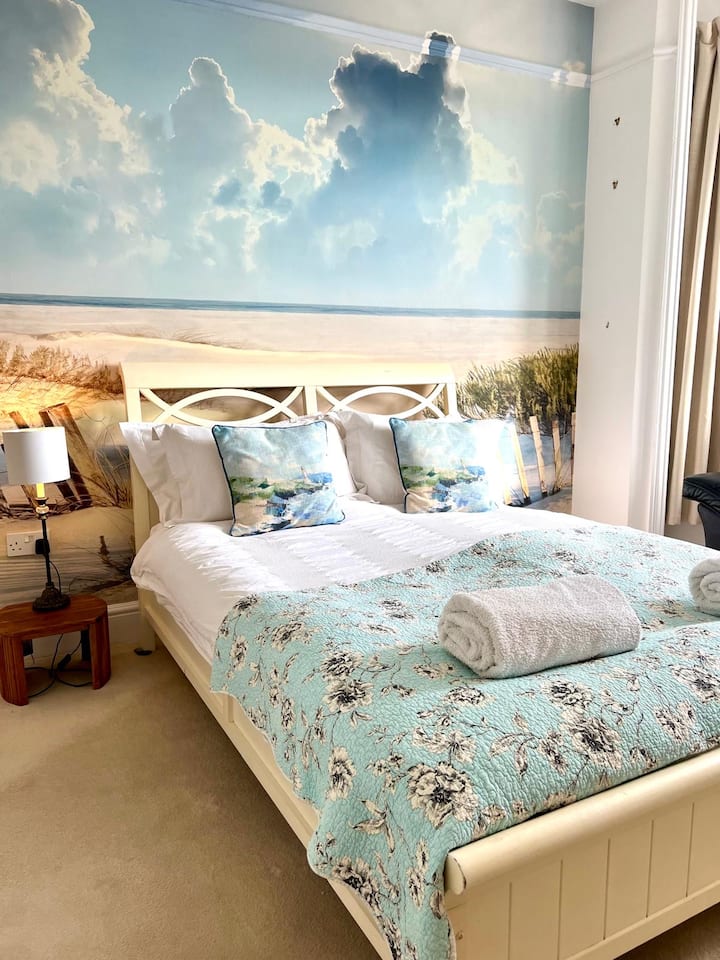 Sunny Ensuite 5 Mins From Ashley Cross - Poole