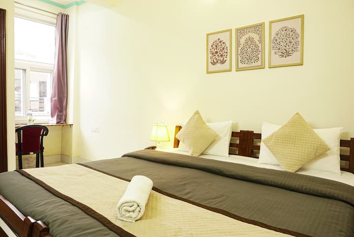 Spacious And Peaceful Stay In Tapovan - Rishikesh