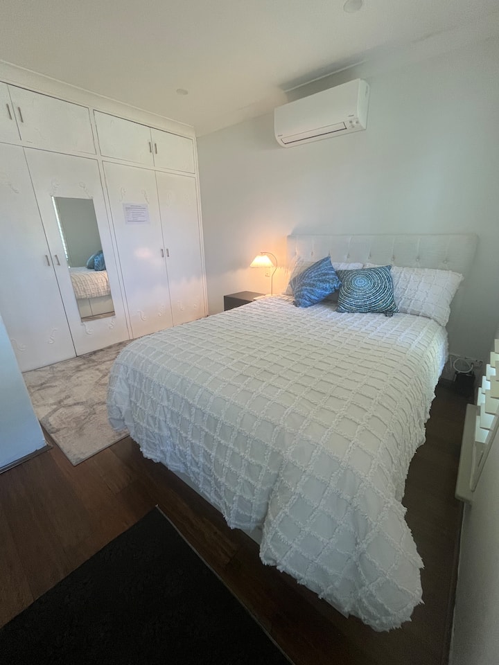 Private & Quiet Room In Heathridge | Fast Wifi - Mindarie
