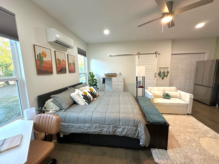Walnut Creek Cottage - Austin