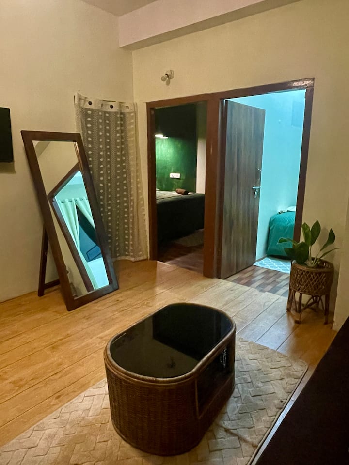 2 Bedroom Flat On Mall Road With View - Darjeeling