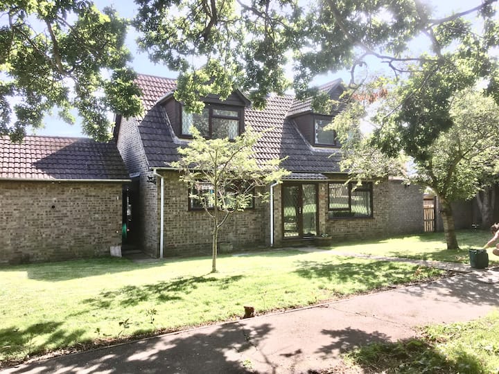 Cherry Tree Cottage - West Mersea