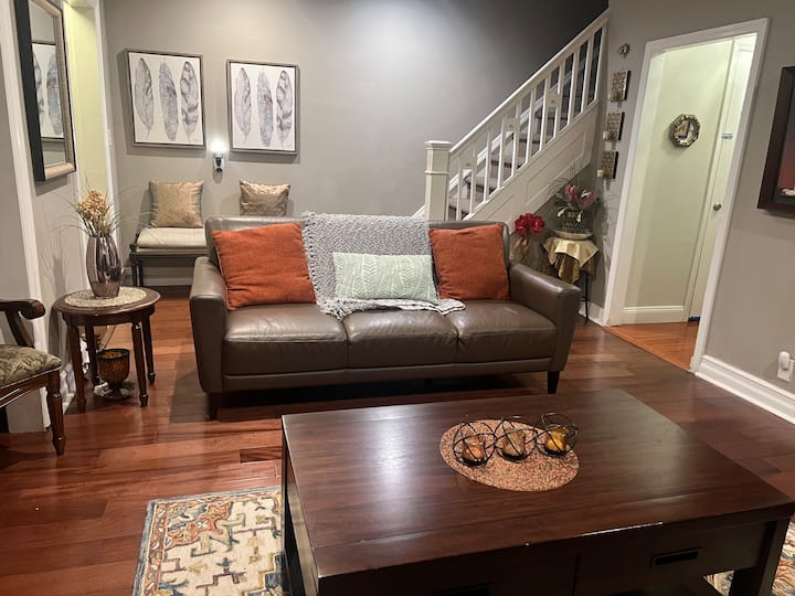 Elegant Home In Bellerose - Great Neck, NY