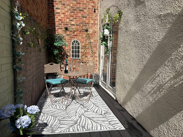 Yarm High Street Long Stay Available/ Free Parking - Stockton-on-Tees