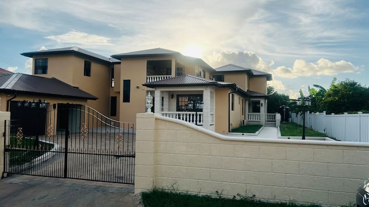 Cozy Comfort, Island Charm - Barbados