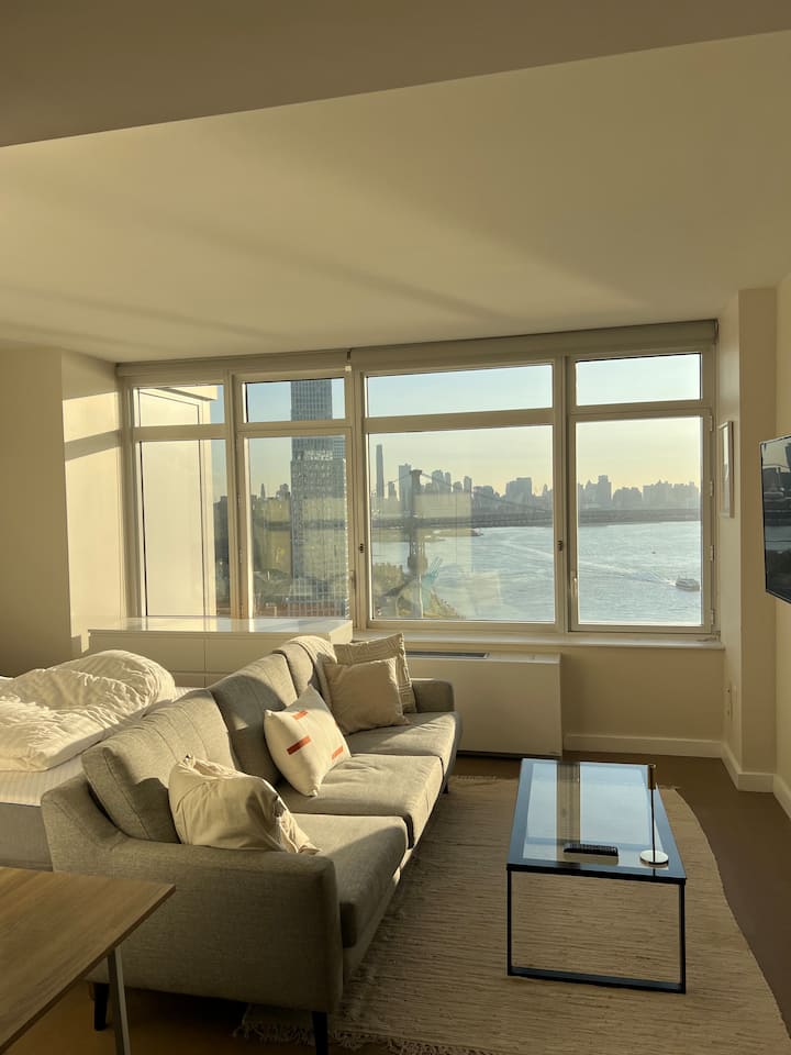 Williamsburg Studio Apartment - Brooklyn, NY