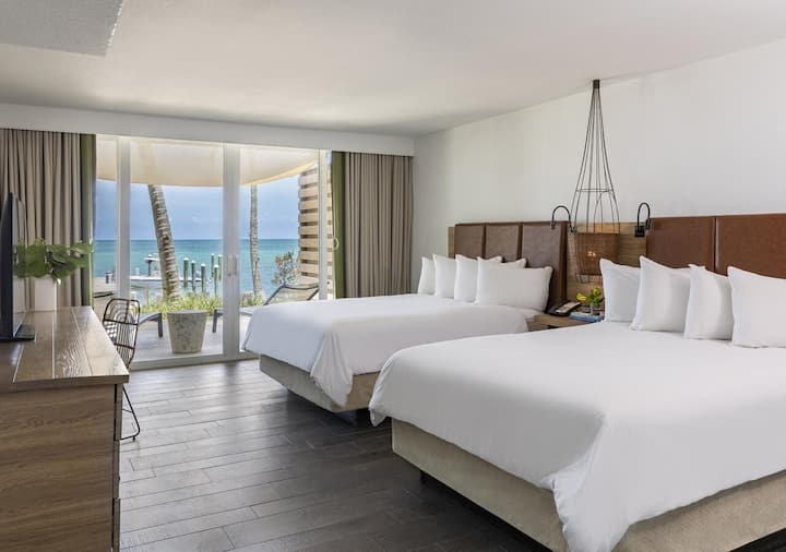 Seascape Escape 1br! Outdoor Pool, Pets Allowed! - Islamorada, FL