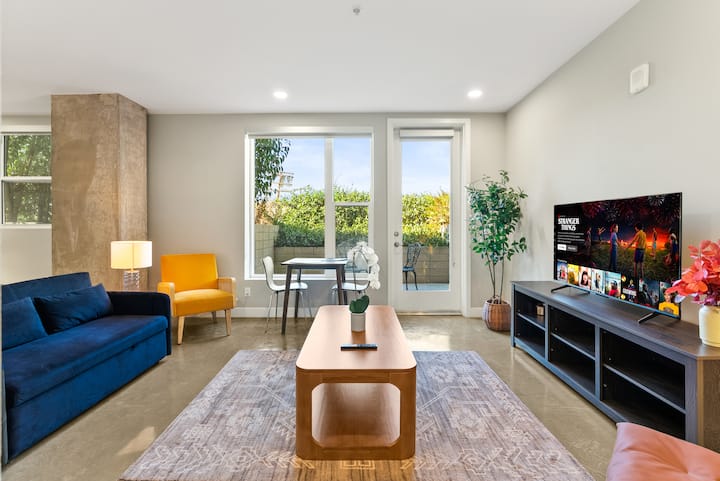 Hollywood Resort Oasis |Free Parking, Gym, Patio| - West Hollywood, CA