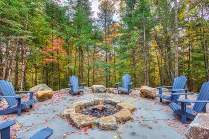 Tremblant Summer Chalet: Bbq, Firepit, A/c Comfort - Mont-Tremblant