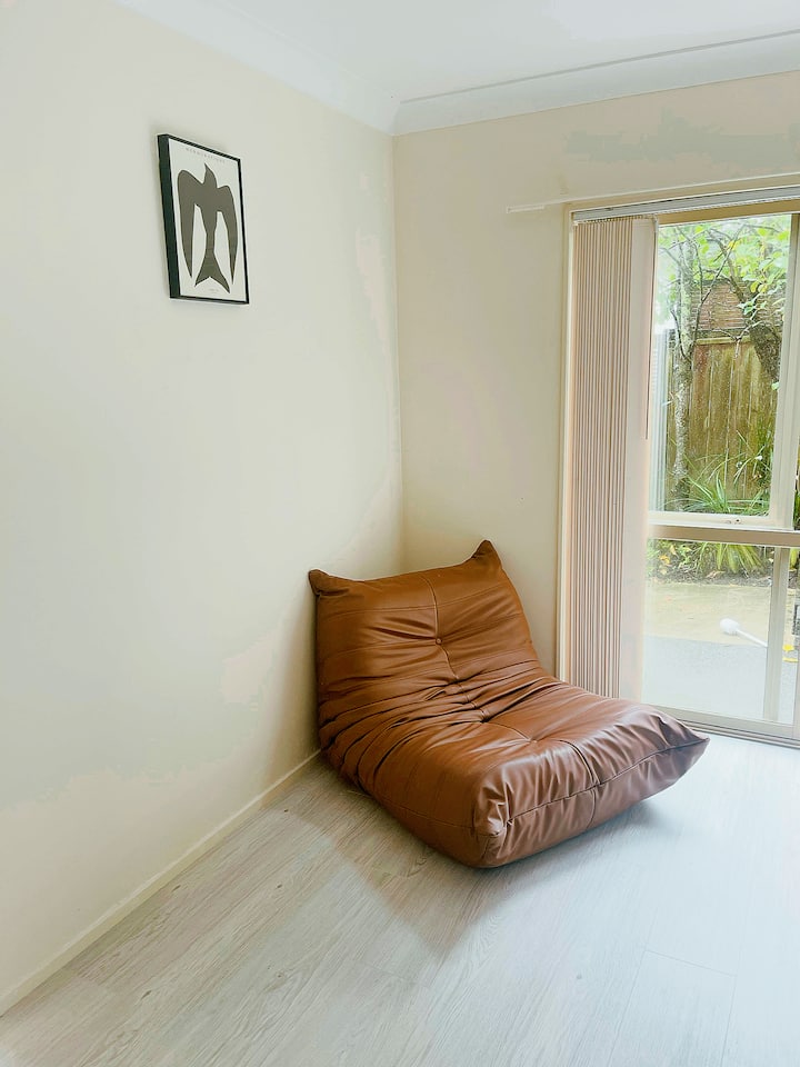 Parkside Pleasure Apartment With Bathroom& Dining - Auckland