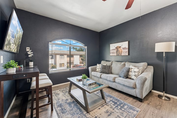 No Airbnb Fees! | Pool + Gym + Workspace - Avondale, AZ