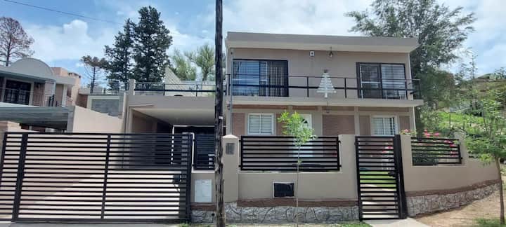 Casa Villa Carlos Paz
8 Pers - Villa Carlos Paz
