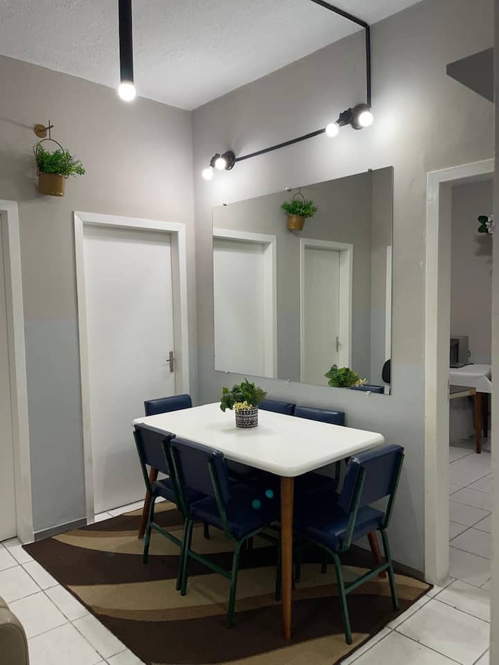 Ap 8 Pessoas/3 Quart/centro/pçarui Barbosa-curitib - Curitiba