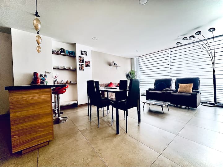 Fantástico Departamento En Edificio Exclusivo. - Cuenca