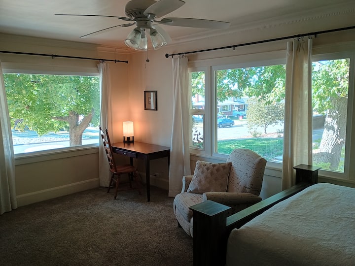 Charming Bungalow Room In Ogden W/ Tv & Netflix - Ogden, UT