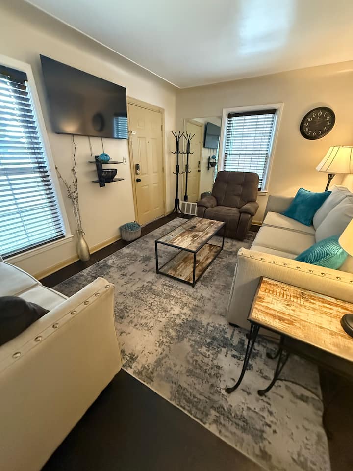 Home Away From Home - Lincoln Park, MI