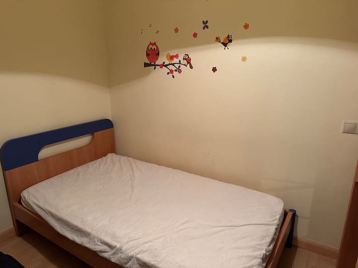 Habitación En Piso Compartido - Valladolid