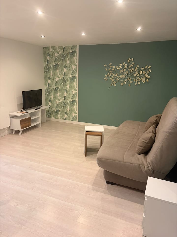 Appartement 50 M², Cour, Gare à 300 M - Chaumont-en-Vexin