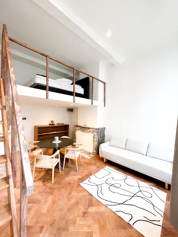 M2 - Mayfair Suites - 6p - Anvers