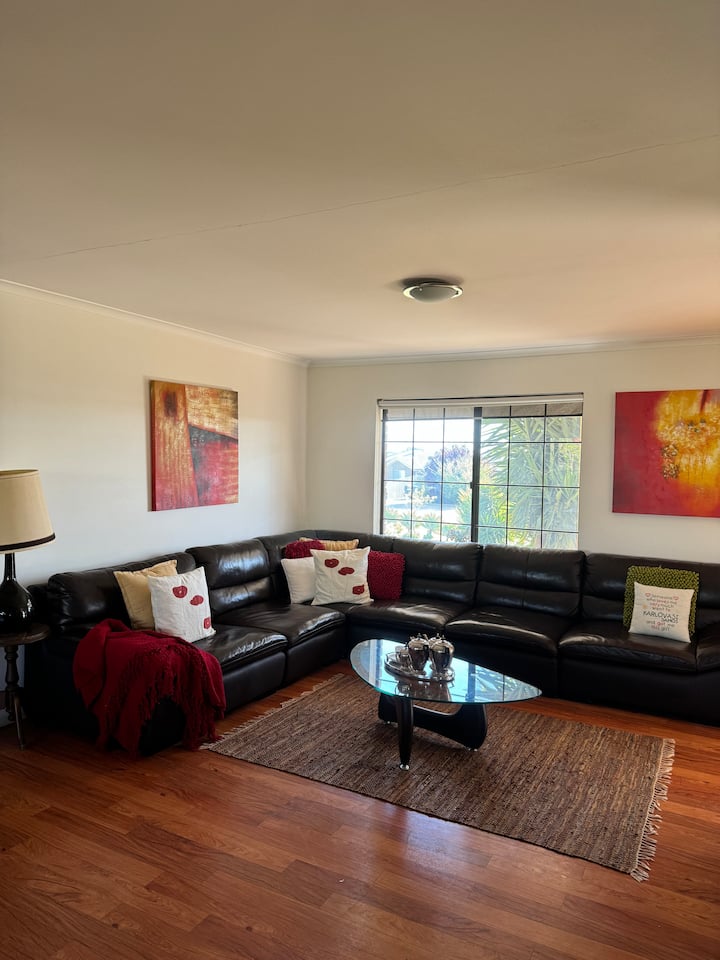 Moonta Bay Holiday Hub - Moonta