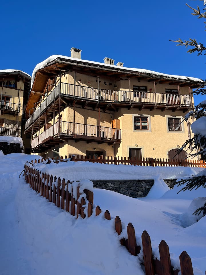 Casa Lidia A 50 Mt. Dalle Piste - Sestriere