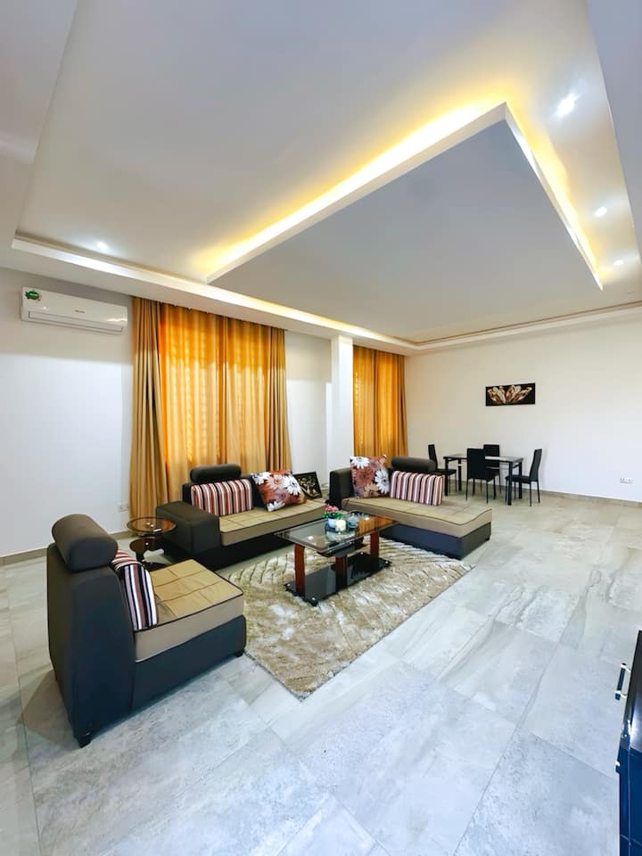 2br Apt W/ Pool & Wifi @East Airport - Accra