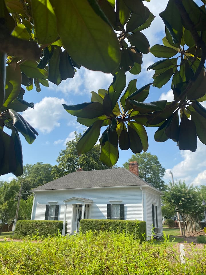 The Guesthouse Of The Verandah - Corinth, MS