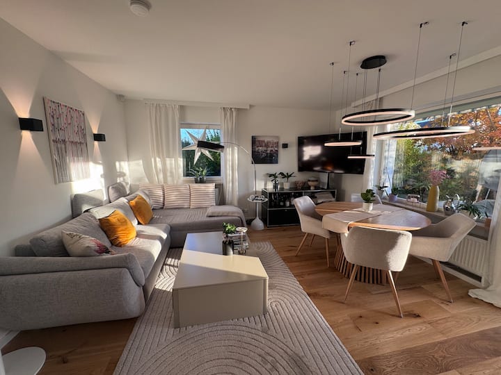 5 Minutes To Messe/expo, Big 3-bedroom Flat Garden - München